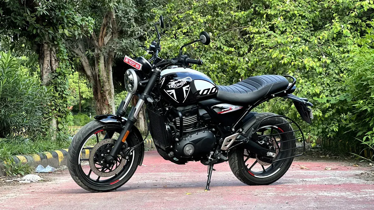 Why I Chose The Triumph T4 Over The Speed 400 – And Don't Regret It